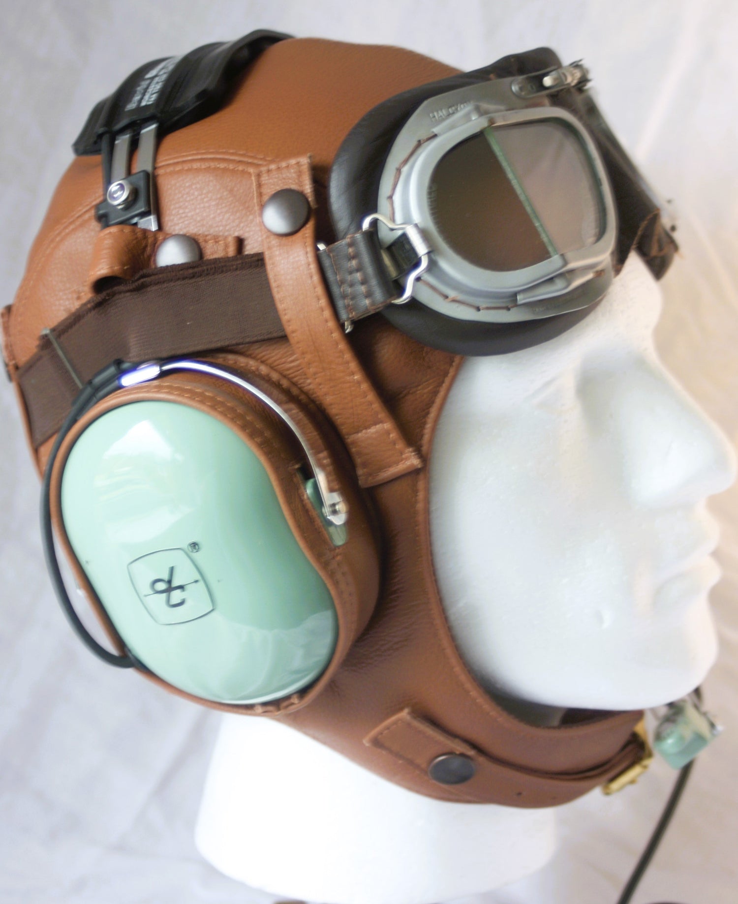 Pilot Flying Helmets – Leather Driving Helmets